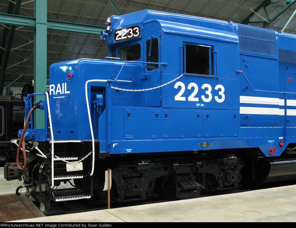 Conrail EMD GP30 2233